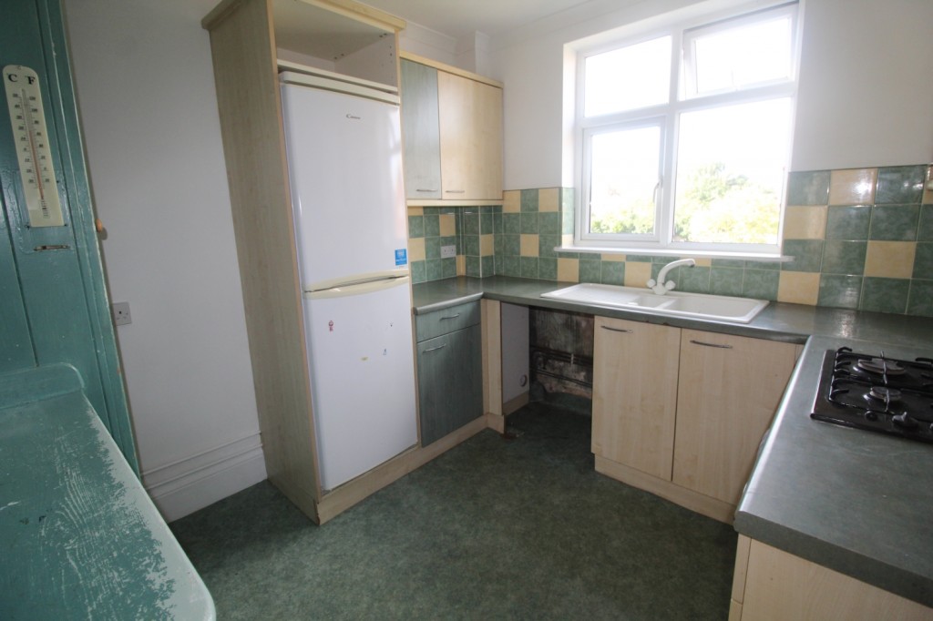 High Road West, Felixstowe, Suffolk, IP11, 2 bedroom, Apartment
